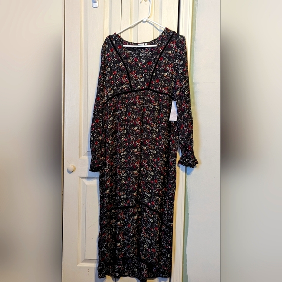 new directions | Dresses | New Direction Floral Dress | Poshmark